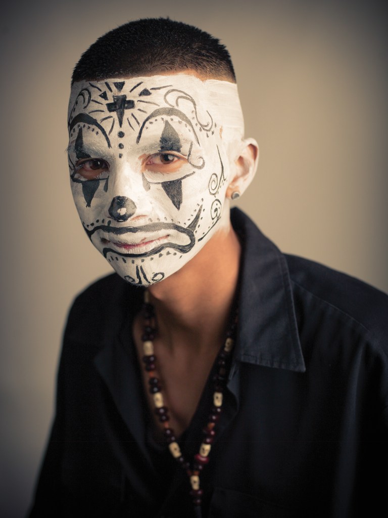 Cade Martin Photographs Portraits of the San Miguel de Allende Day of ...